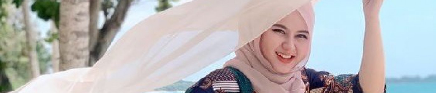 Eyna Eyna · Karyakarsa