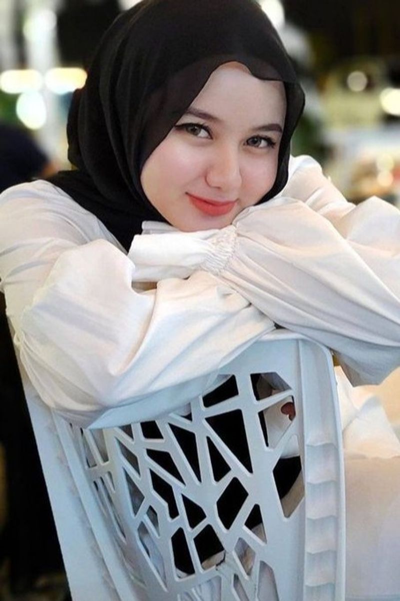 Jerat Pesona Sang Kekasih Part 1 - 2 (TamaT) · Karyakarsa