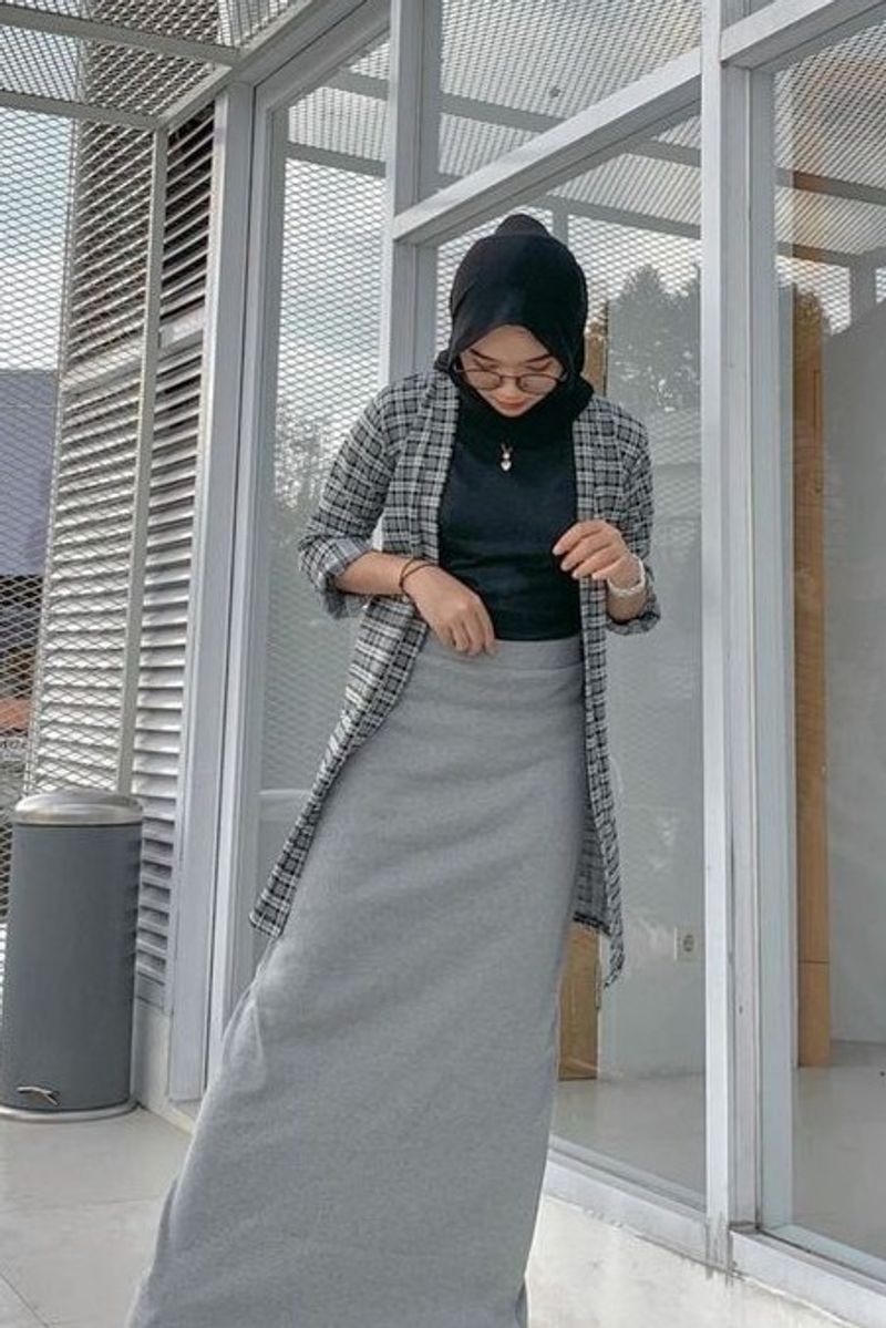 Part 5 || First Experience With Miss Fadillah · Karyakarsa